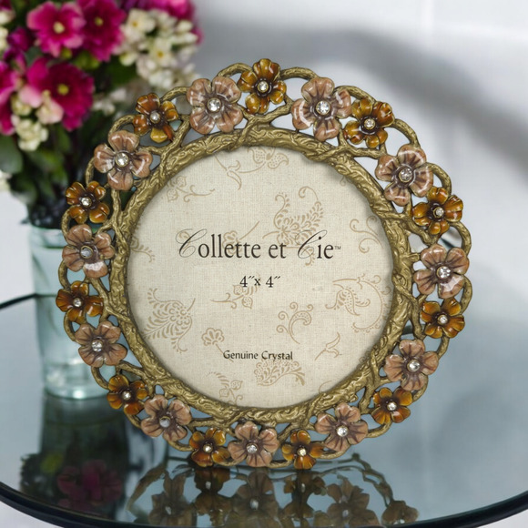 Collette et Cie | Accents | Vintage Collette Et Cie Round Picture Frame ...